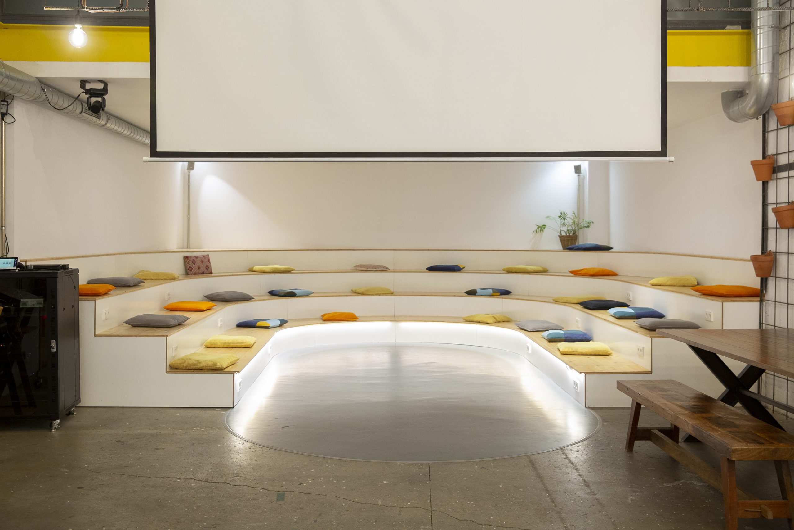 Impact Hub Barcelona presenta nueva sus salas para eventos - eventoplus.com