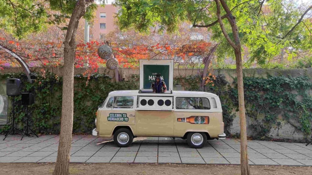 Lola Van - eventoplus.com