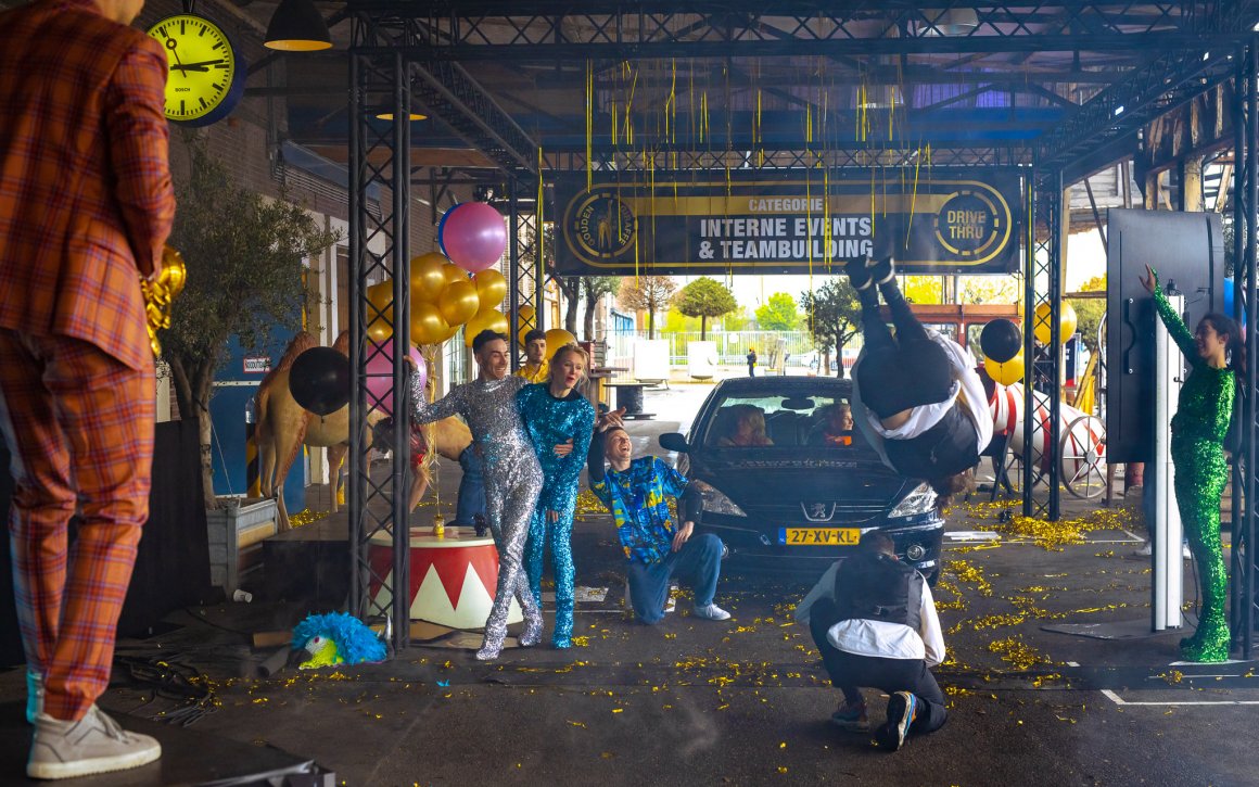 A Drive Thru event to present the finalists of Gouden Giraffe Event ...