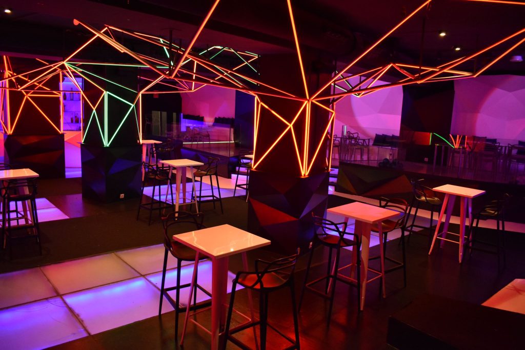 Alquilar salas de eventos - eventoplus.com