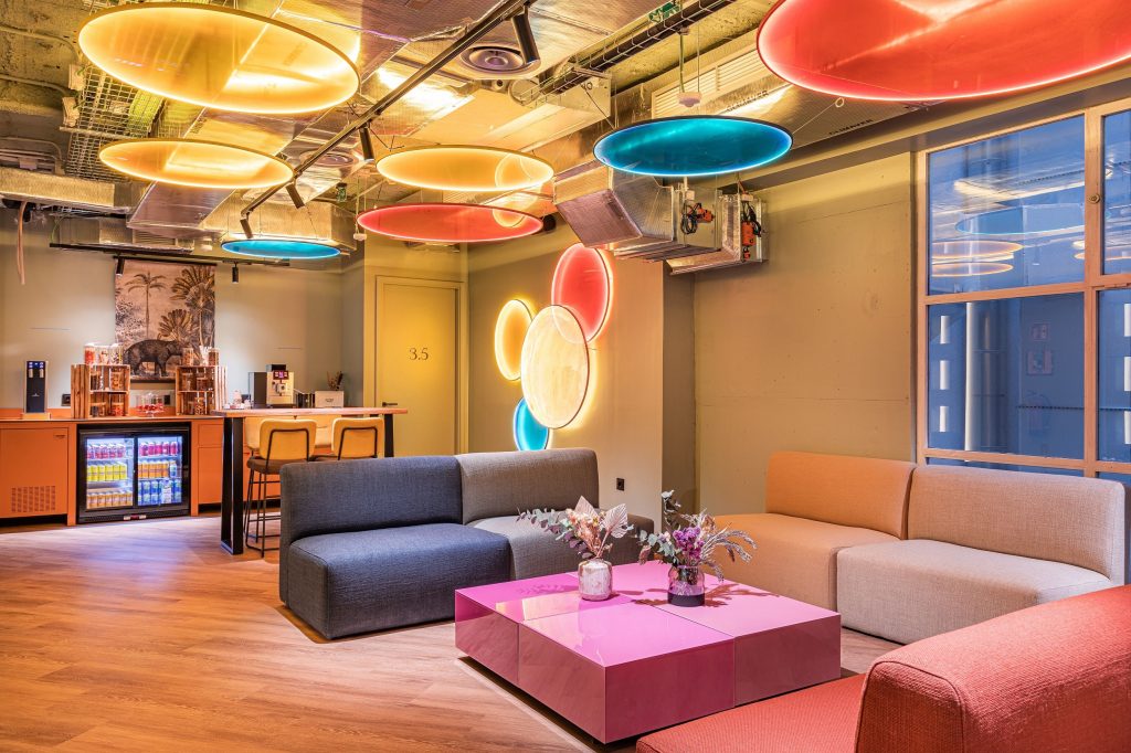 Alquiler de salas para eventos y reuniones en Madrid